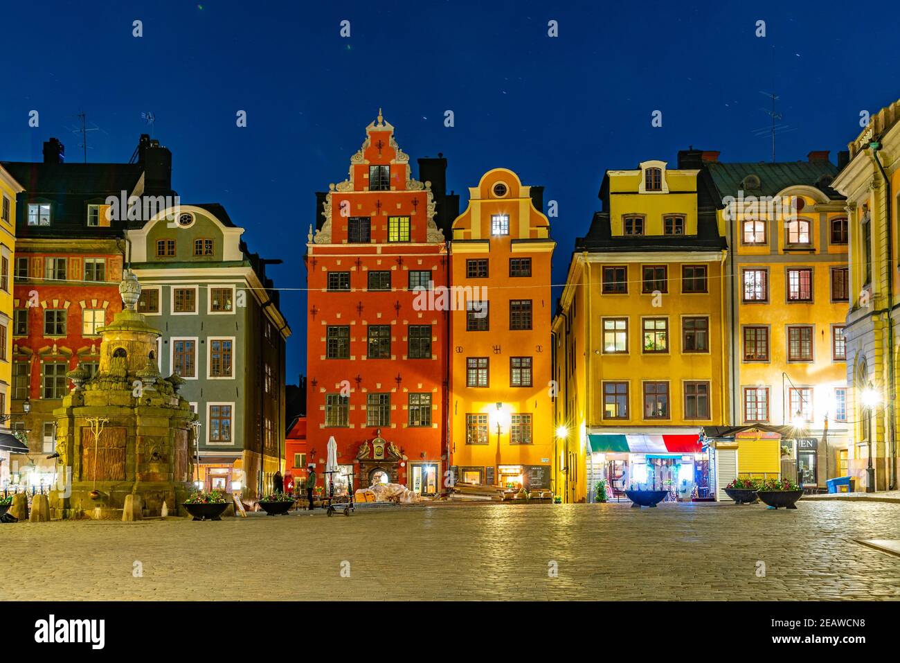 Gamla stan quarter square hi-res stock photography and images - Alamy