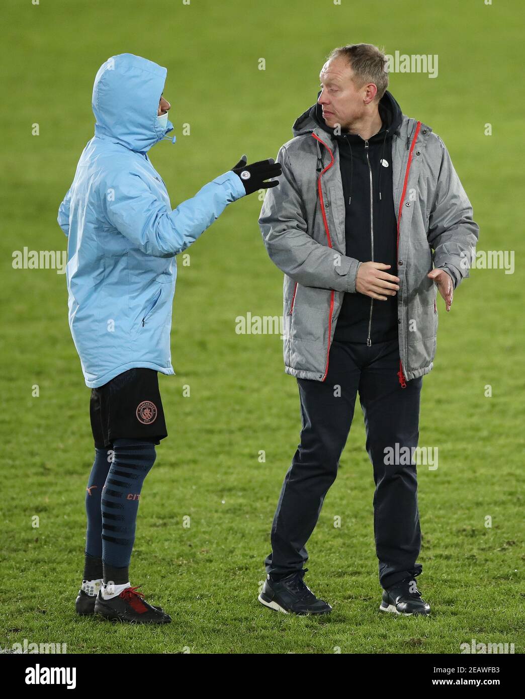 Raheem sterling man city 2021 hi-res stock photography and images - Alamy