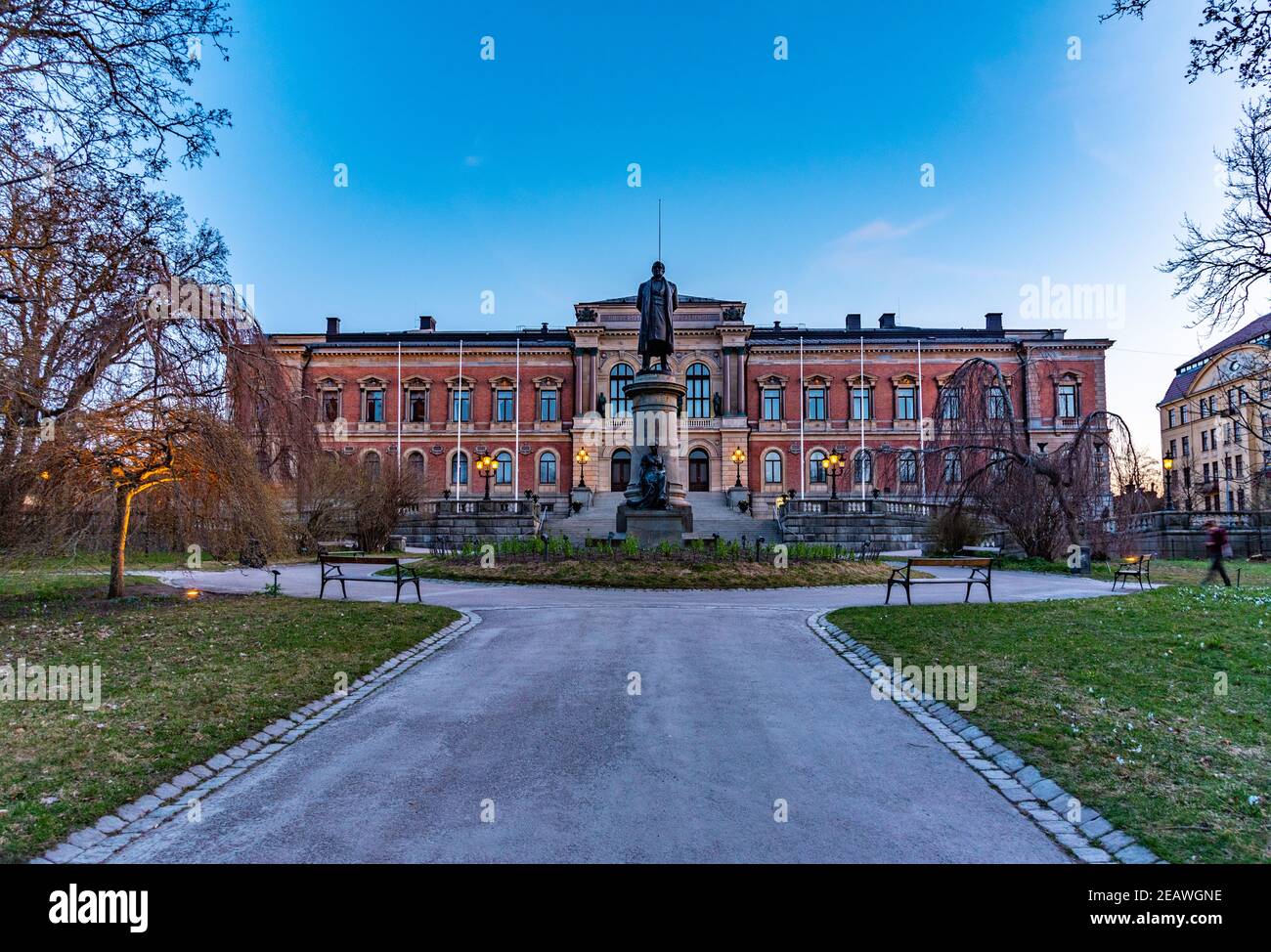 Sunset view of Statue of Erik Gustaf Geijer in front of the university ...