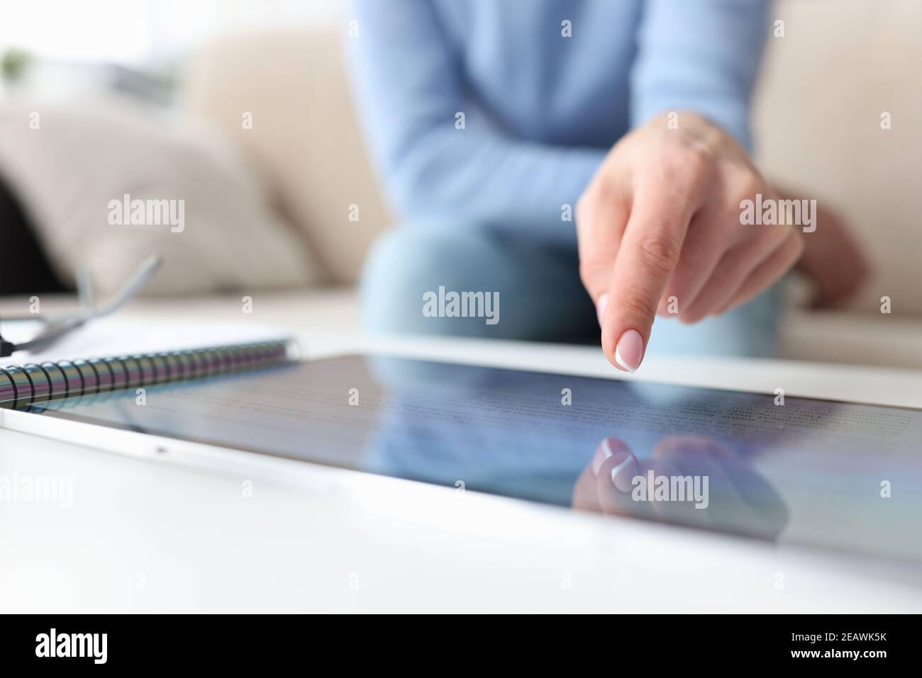 Chat pc hi-res stock photography and images - Alamy