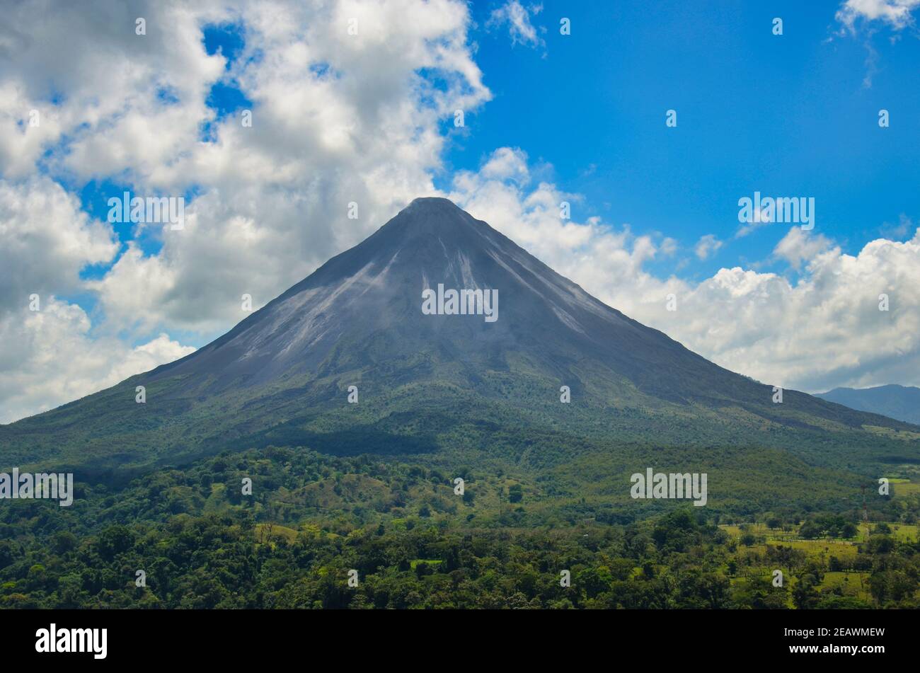Landscape Panorama picture from Volcano Arenal next to the rainforest ...
