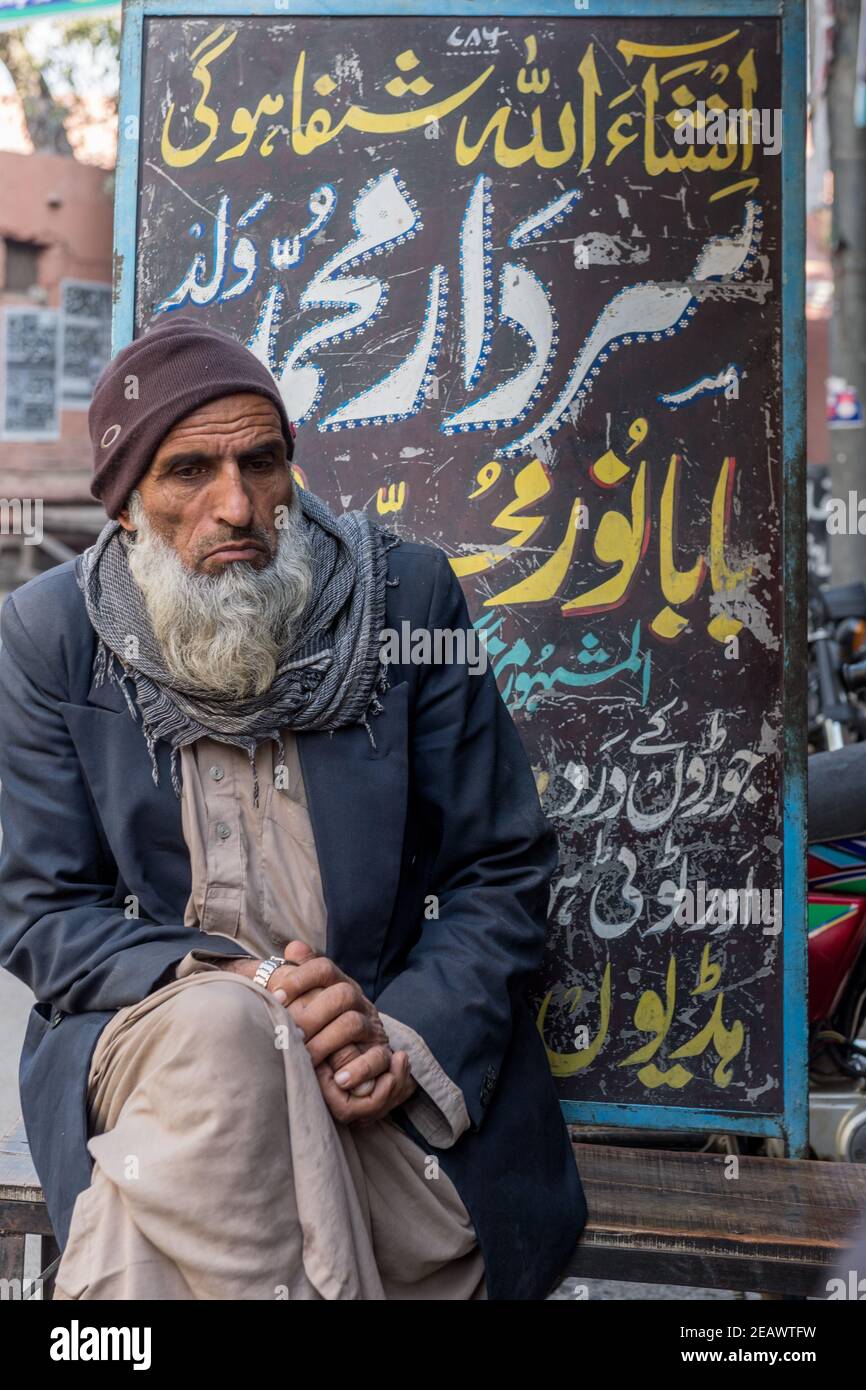 Traditional medicine man hi-res stock photography and images - Alamy