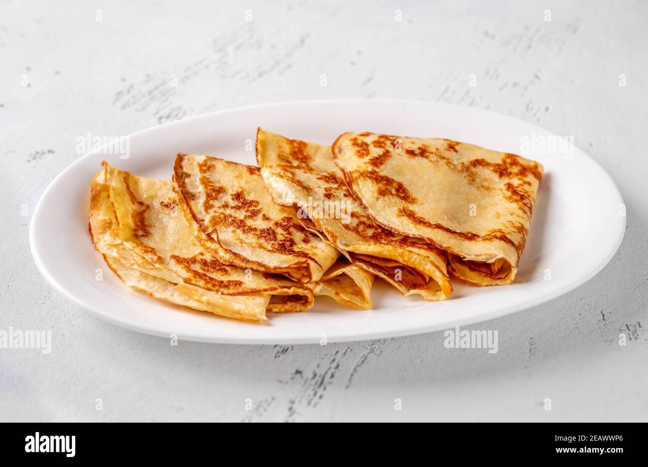 Folded crepes hi-res stock photography and images - Alamy