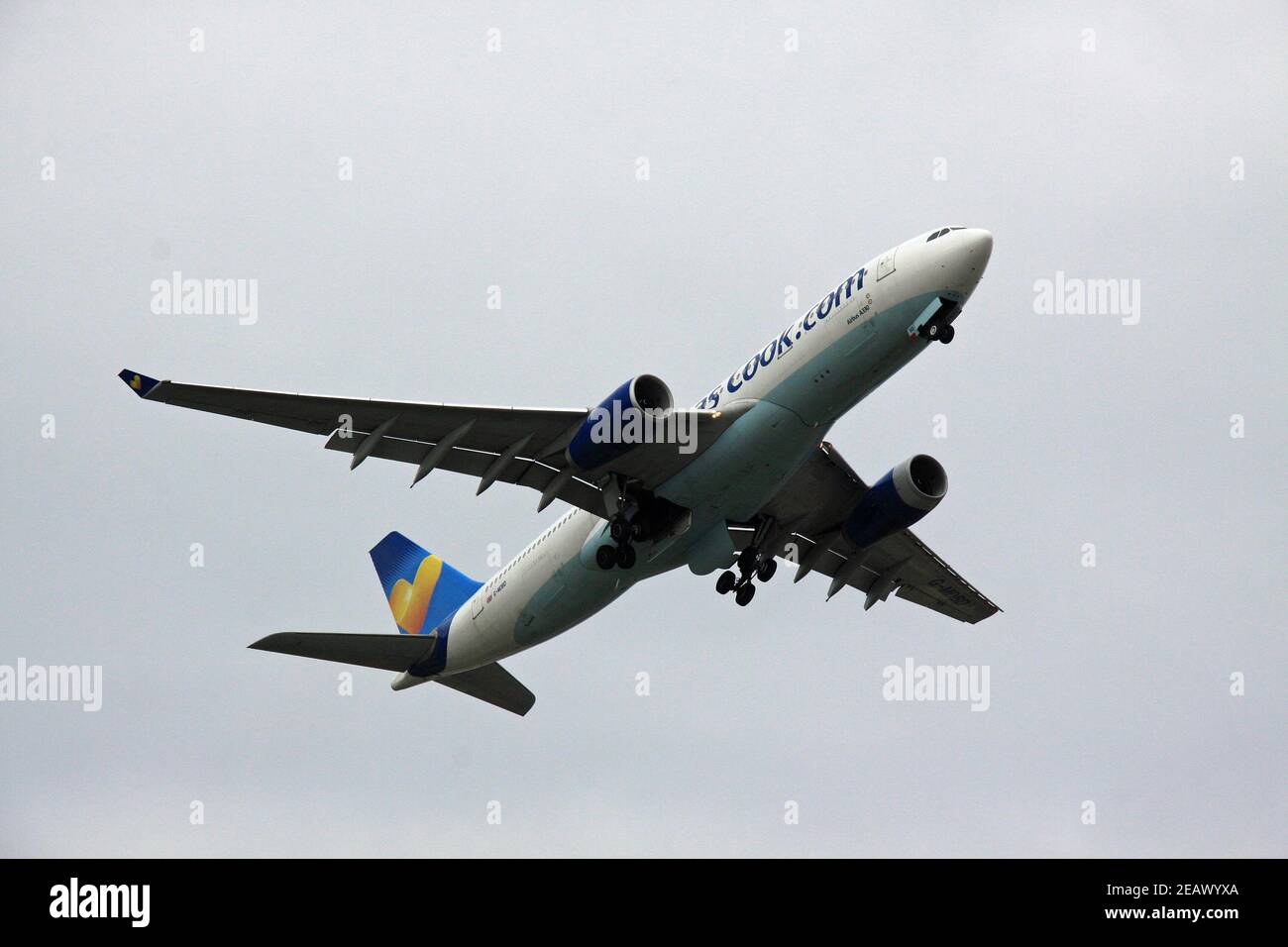 Cook airbus a330 hi-res stock photography and images - Alamy