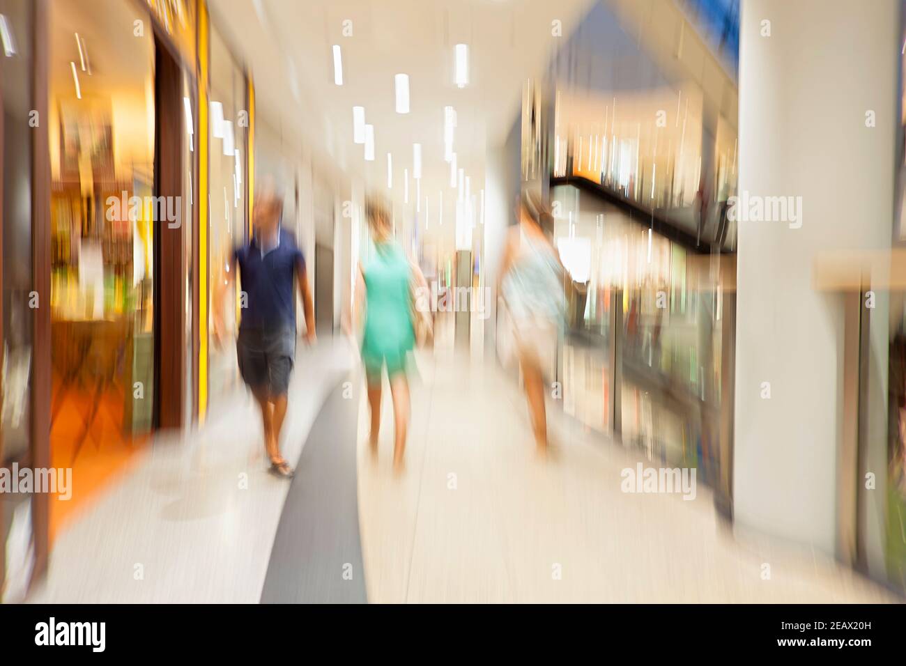 Walking in shop hi-res stock photography and images - Alamy