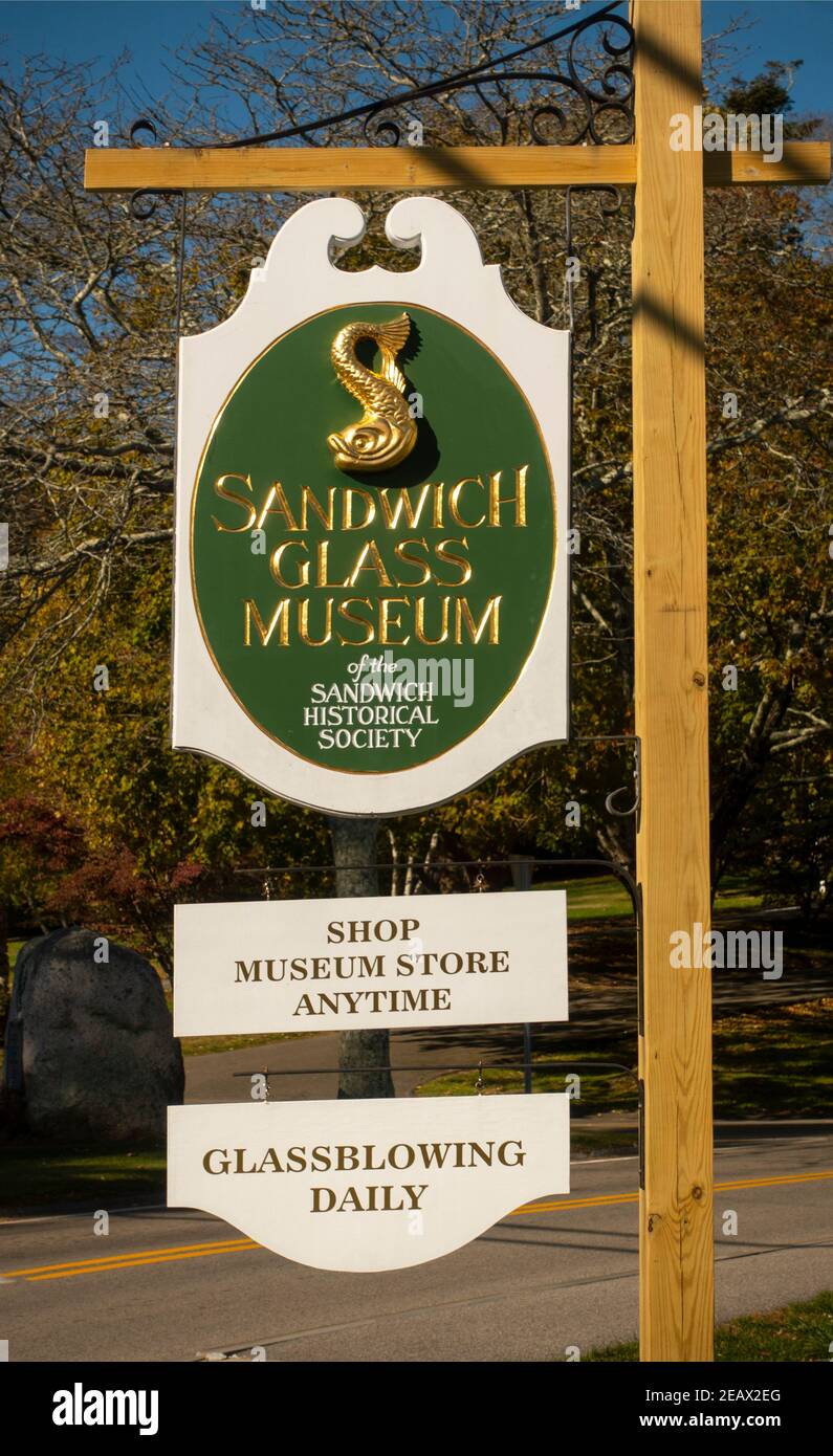 Sandwich glass museum hi-res stock photography and images - Alamy