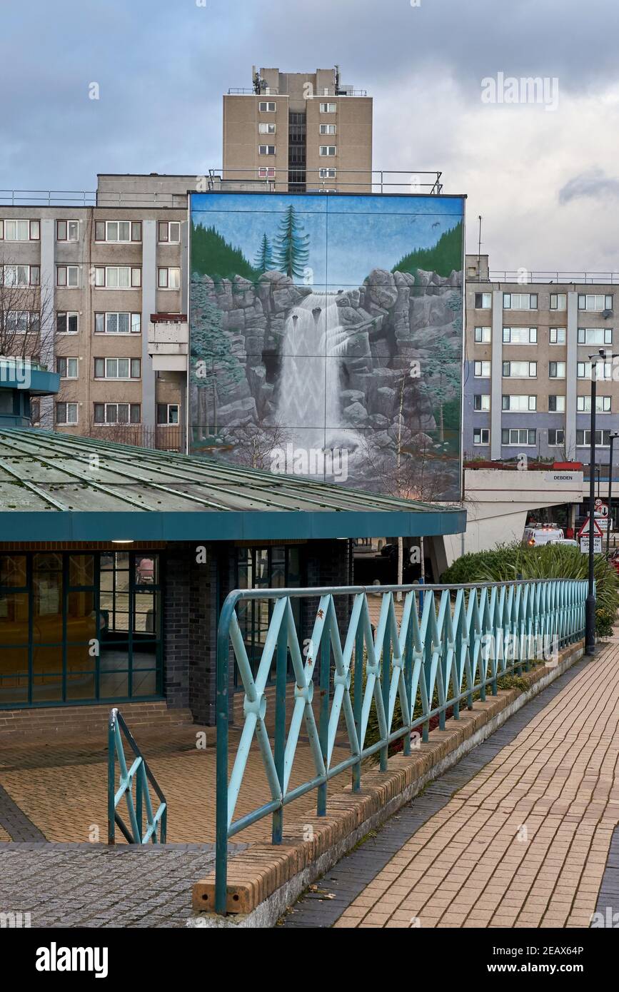 broadwater farm estate tottenham mural Stock Photo - Alamy