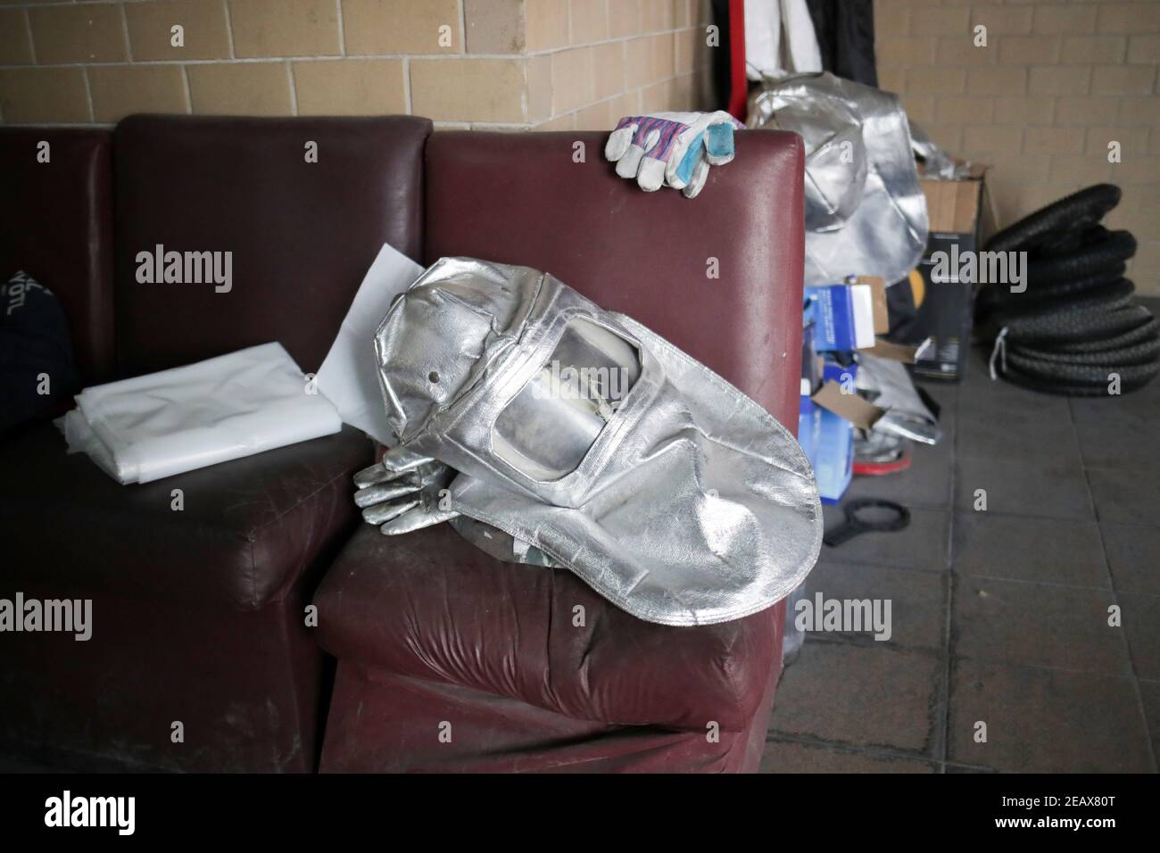 Crematorium workers hi-res stock photography and images - Alamy