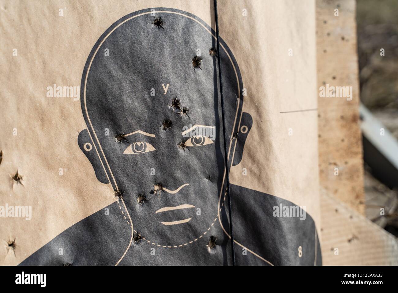 Human silhouette shooting target hi-res stock photography and images ...