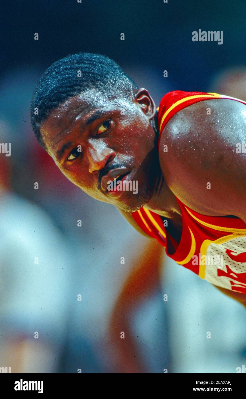 Dominique wilkins hawks hi-res stock photography and images - Alamy