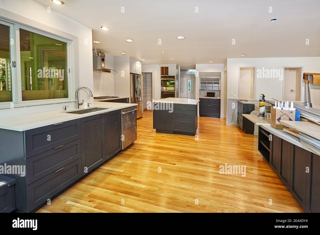 Trim And Final High Resolution Stock Photography and Images - Alamy