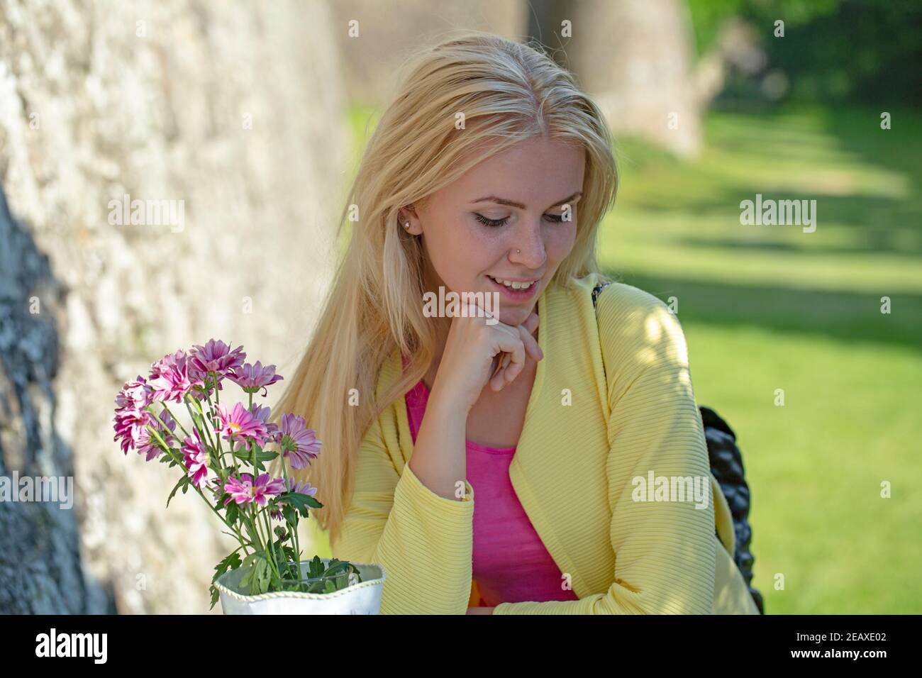 Modest cafe hi-res stock photography and images - Alamy