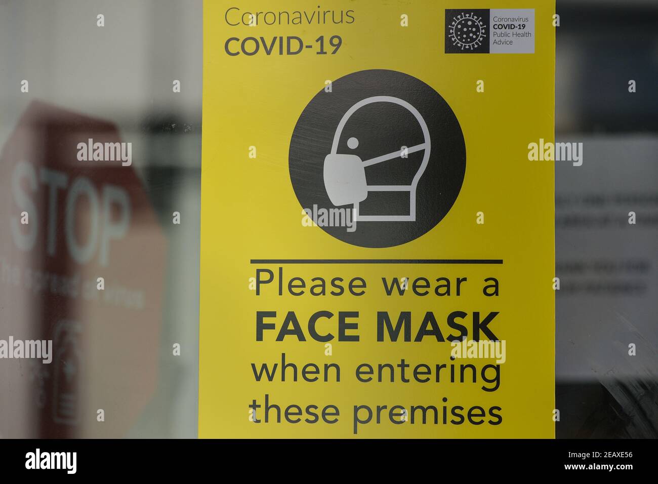 Please wear your face mask hi-res stock photography and images - Alamy