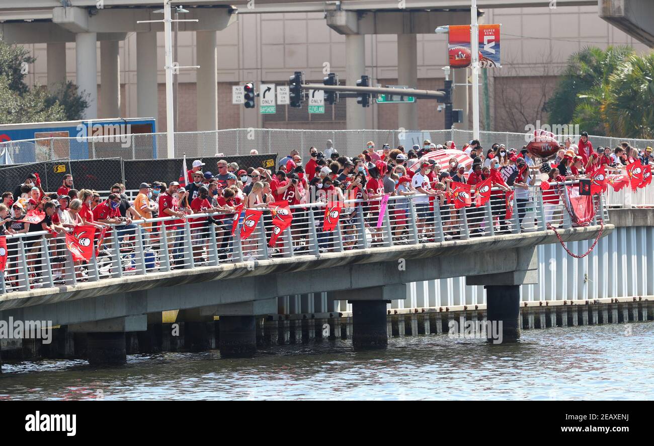 February 10, 2021, Tampa, FL, USA; Fans gather along the Hiillsborough ...