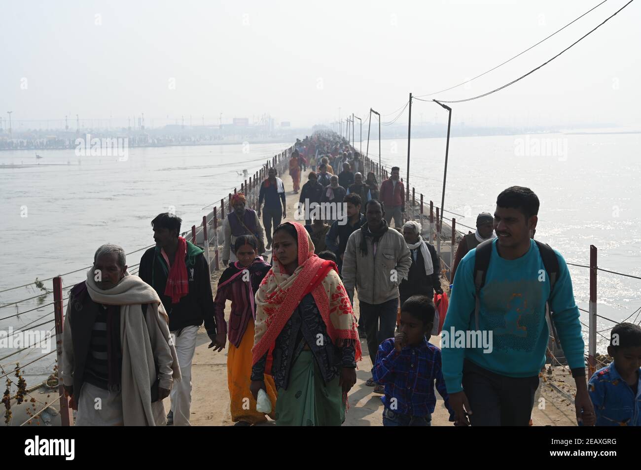 Prayagraj, Uttar Pradesh, India. 11th Feb, 2021. Prayagraj: Devotee ...