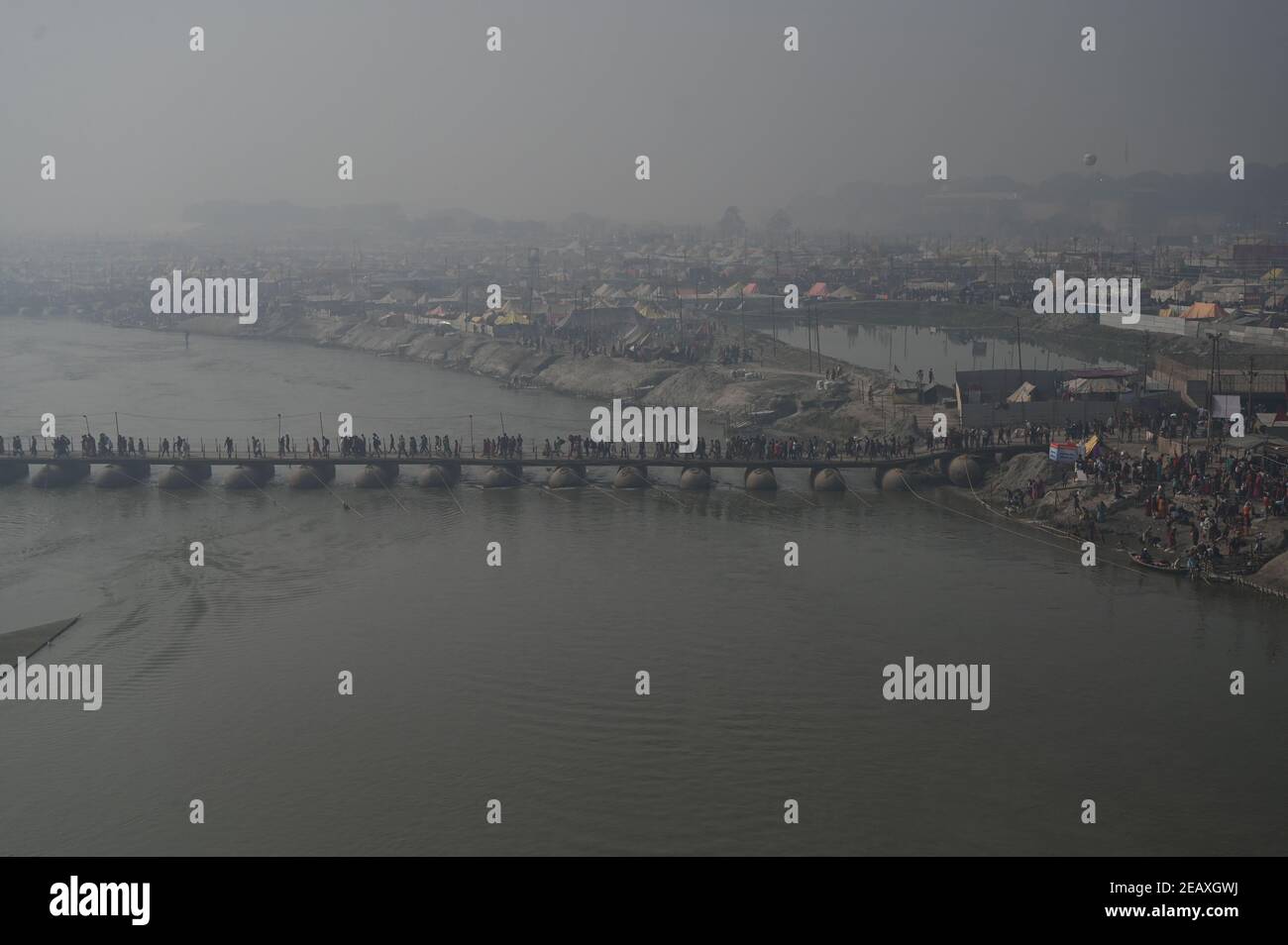 Prayagraj, Uttar Pradesh, India. 11th Feb, 2021. Prayagraj: Devotee ...