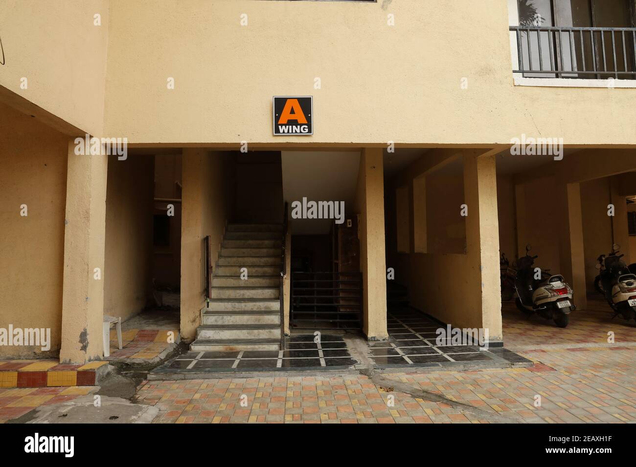 The parking area of a building Stock Photo - Alamy