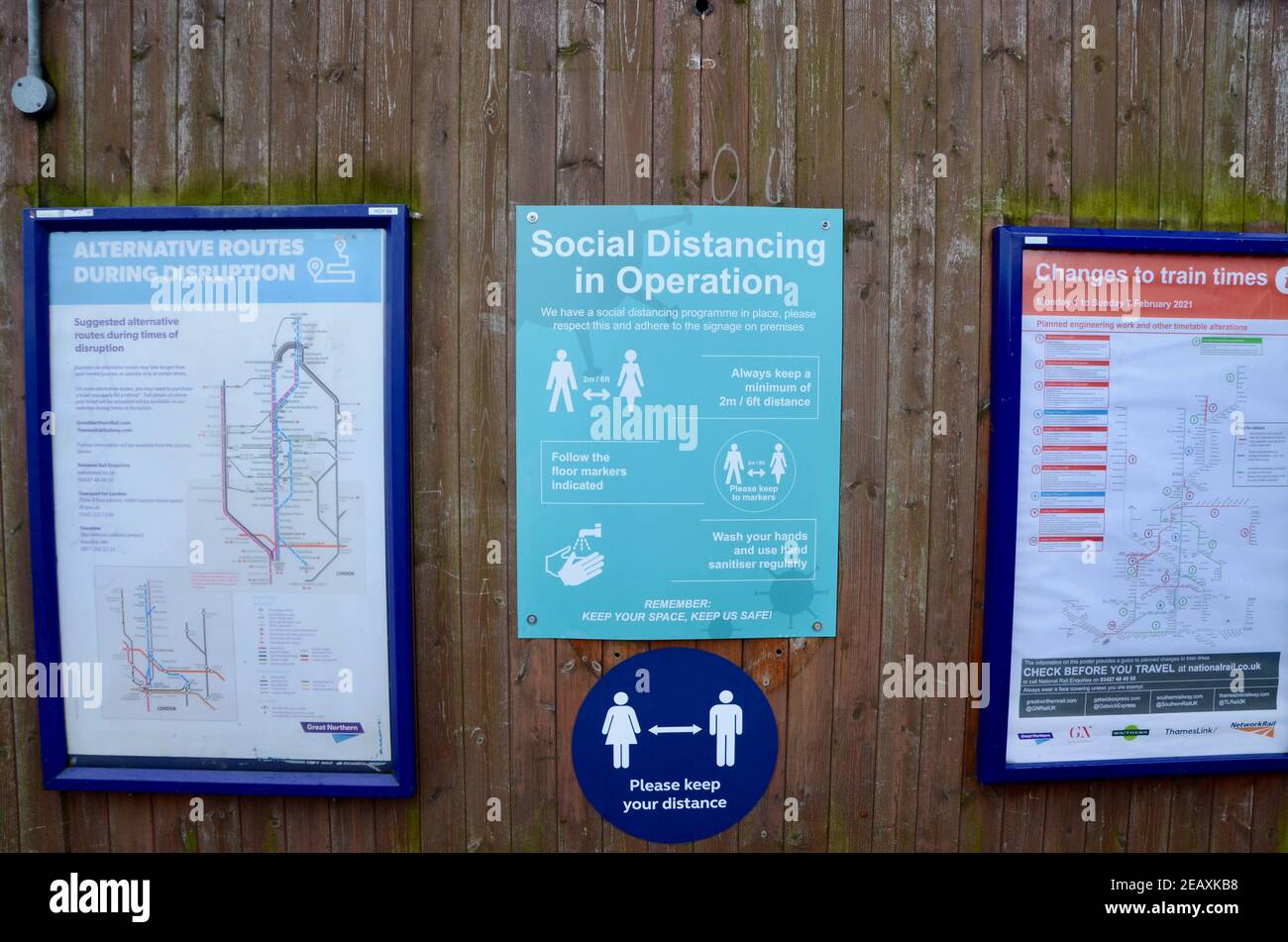 London overground map hi-res stock photography and images - Alamy