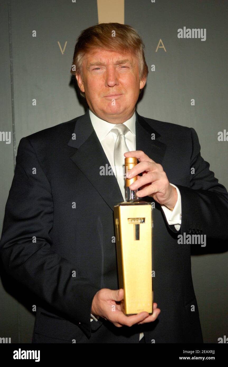 Drinks america launches trump vodka hi-res stock photography and images ...