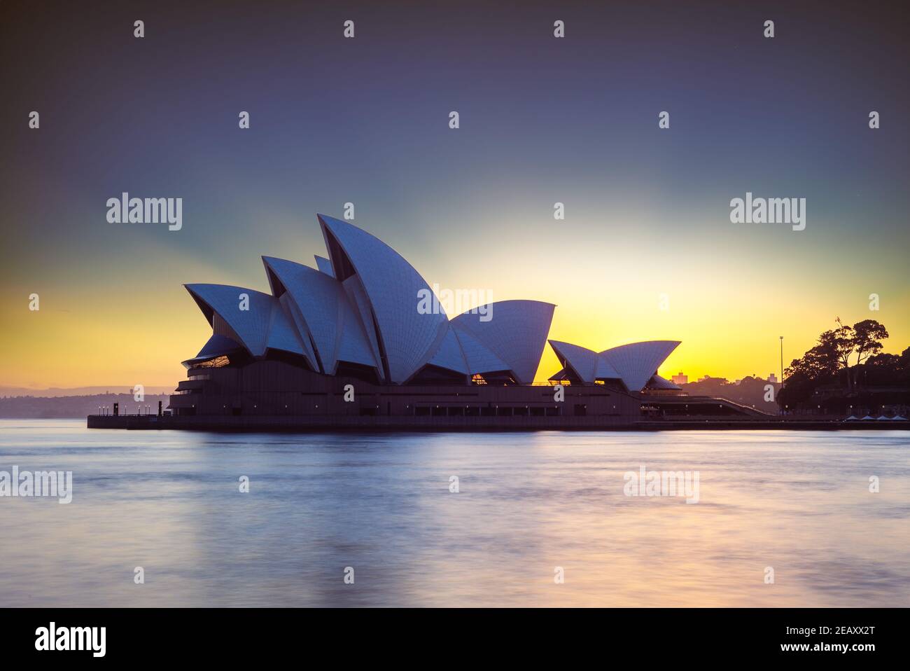 Sydney opera house landmark hi-res stock photography and images - Alamy