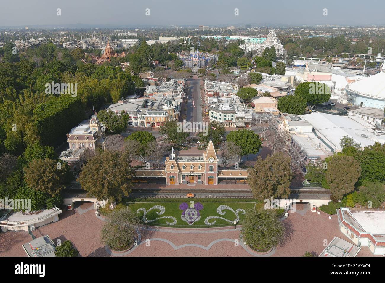Anaheim disneyland aerial hi-res stock photography and images - Alamy