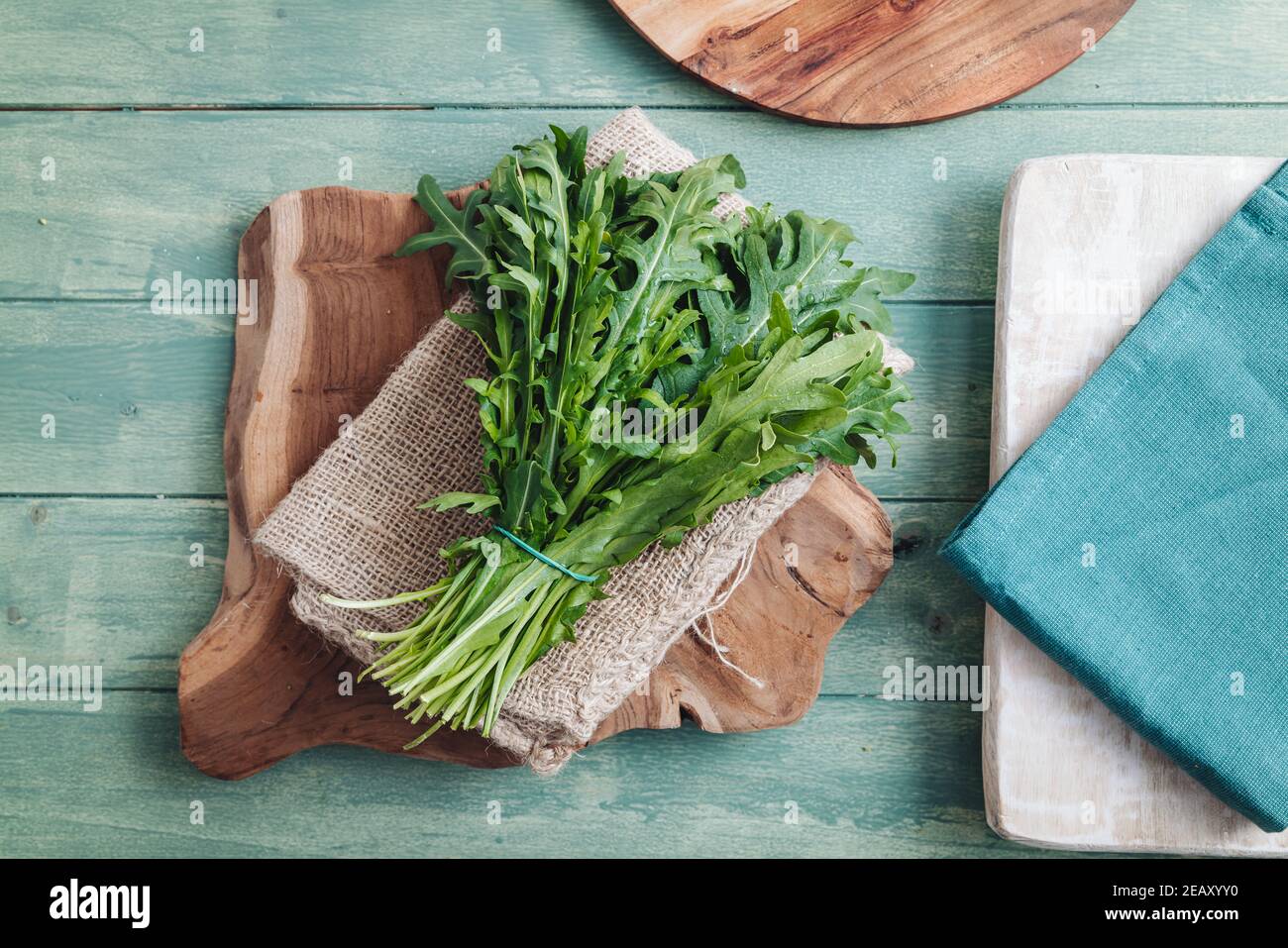 Bunch fresh rocket leaves hi-res stock photography and images - Alamy