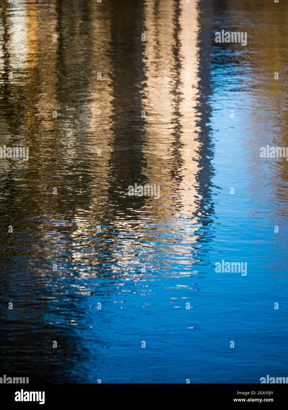 Reading bridge house hi-res stock photography and images - Alamy