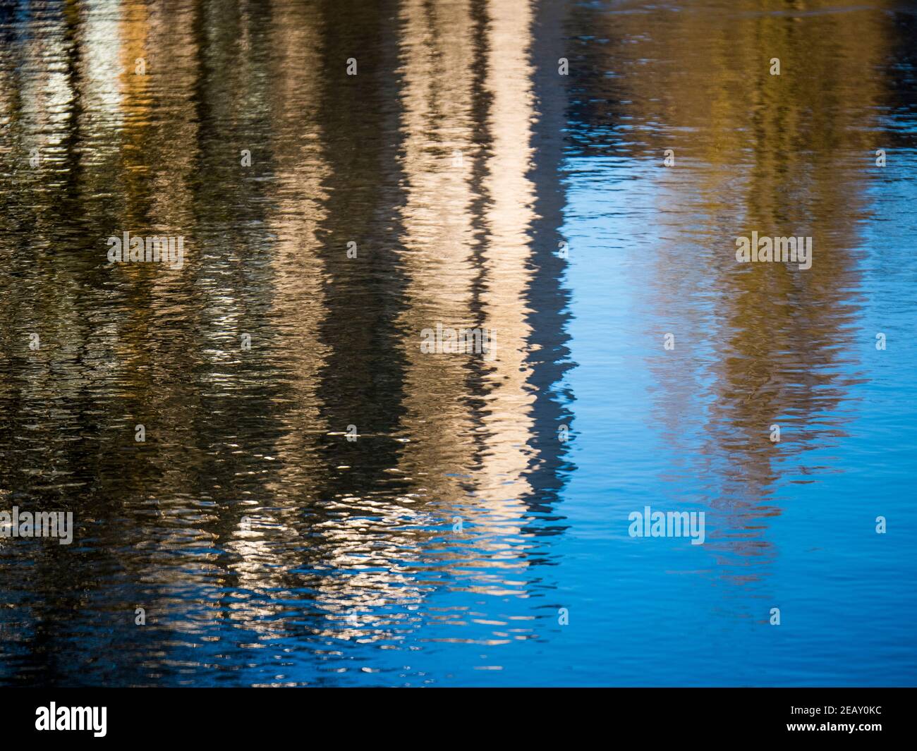 Reflection river thames hi-res stock photography and images - Alamy