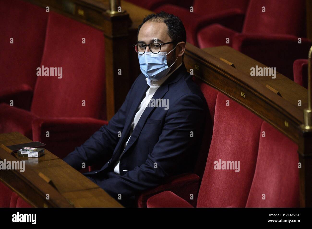 Chiche paris hi-res stock photography and images - Alamy