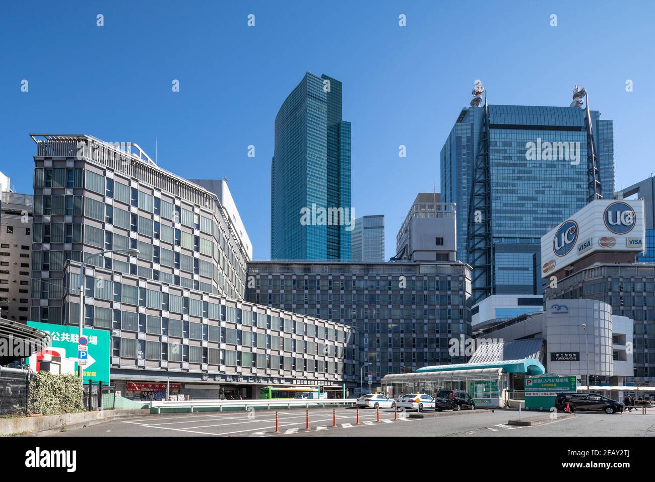 Shimbashi Ekimae Building and Monorail Yurikamome Shimbashi station ...
