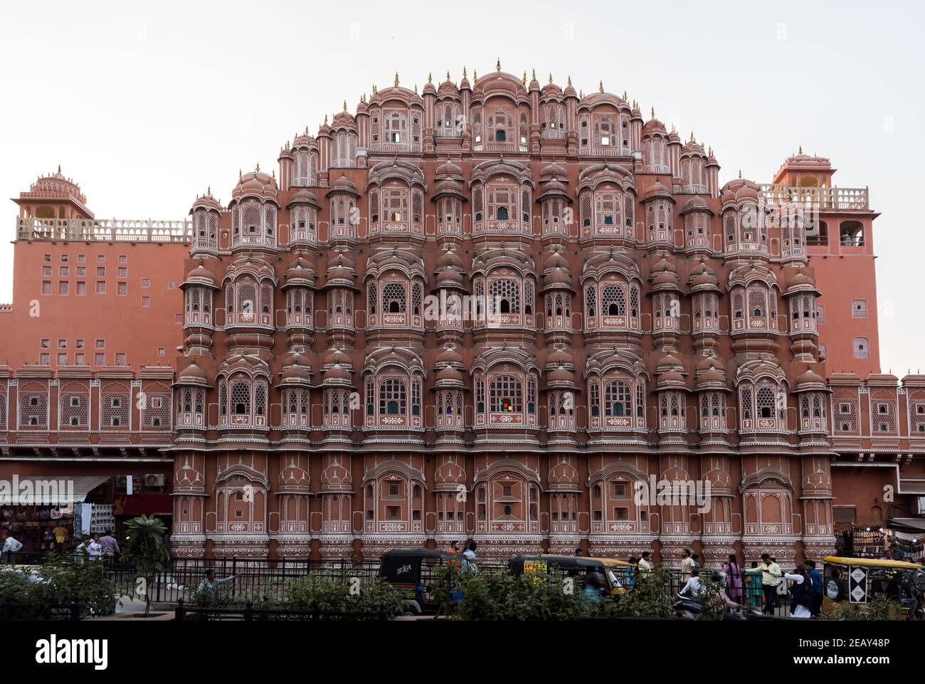 Hawa Mahal, pink palace of winds in old city Jaipur, Rajasthan, India ...