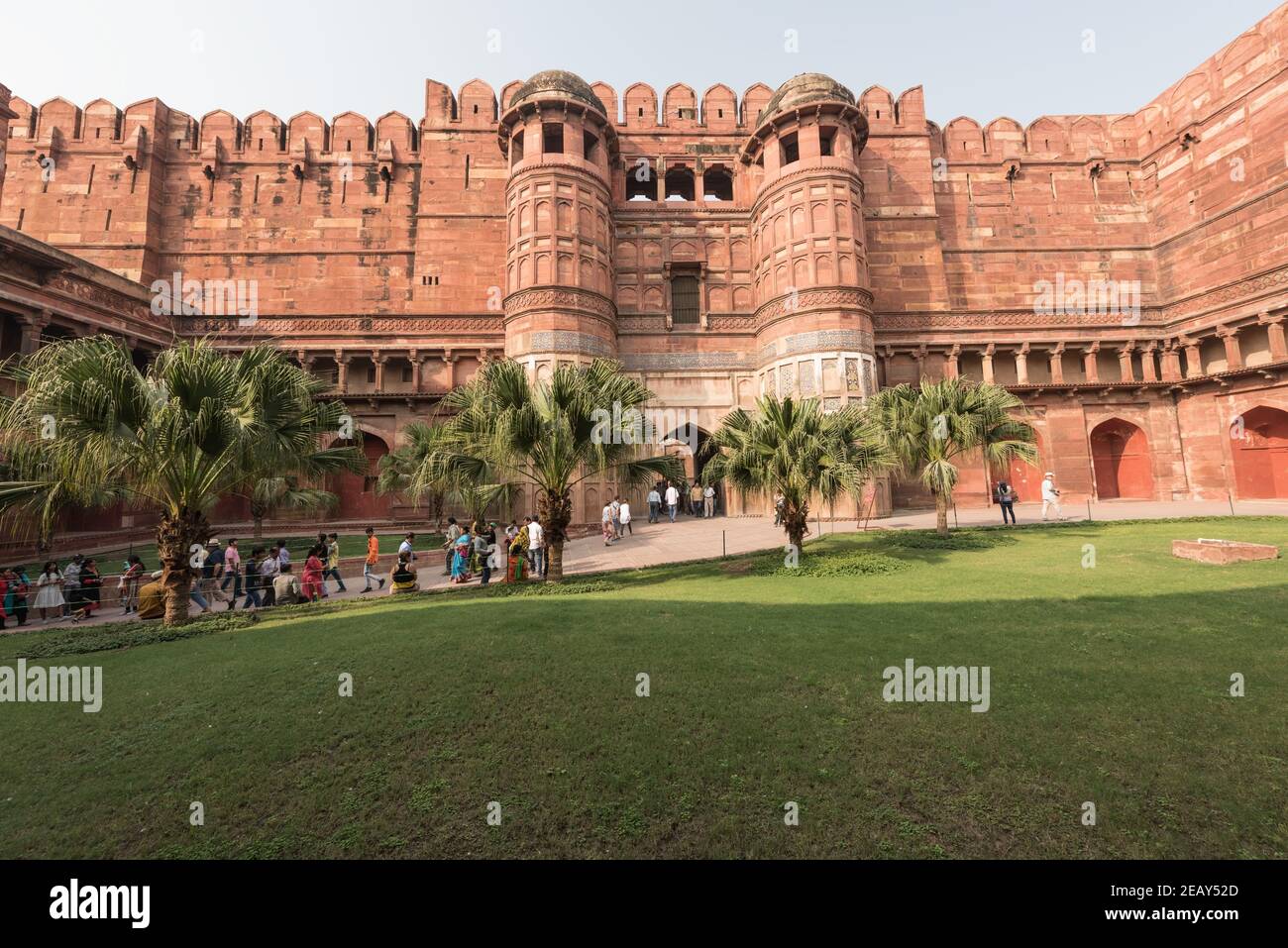 Agra Fort royal palace interior architecture with intricate wall ...