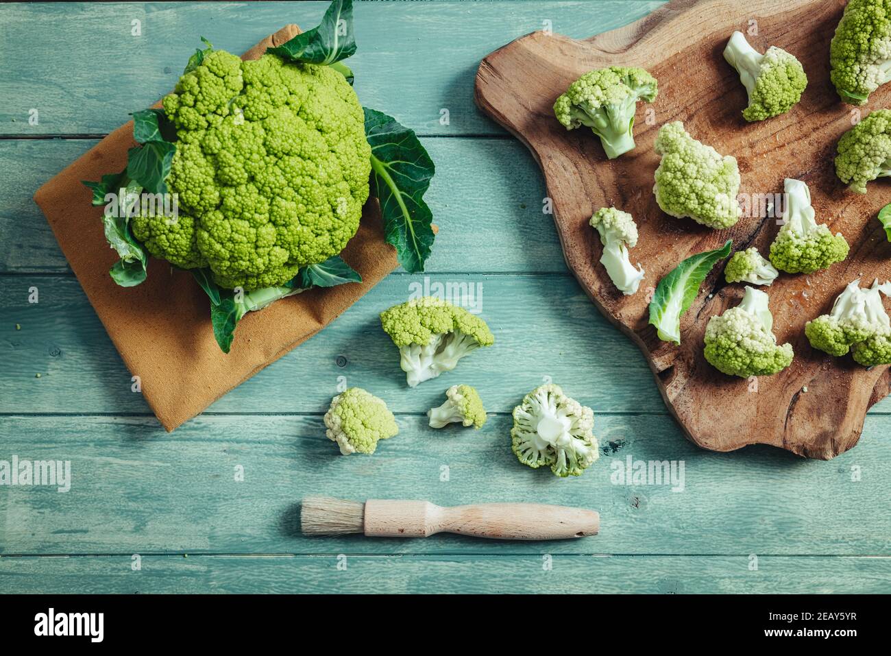 Green cauliflower hi-res stock photography and images - Alamy