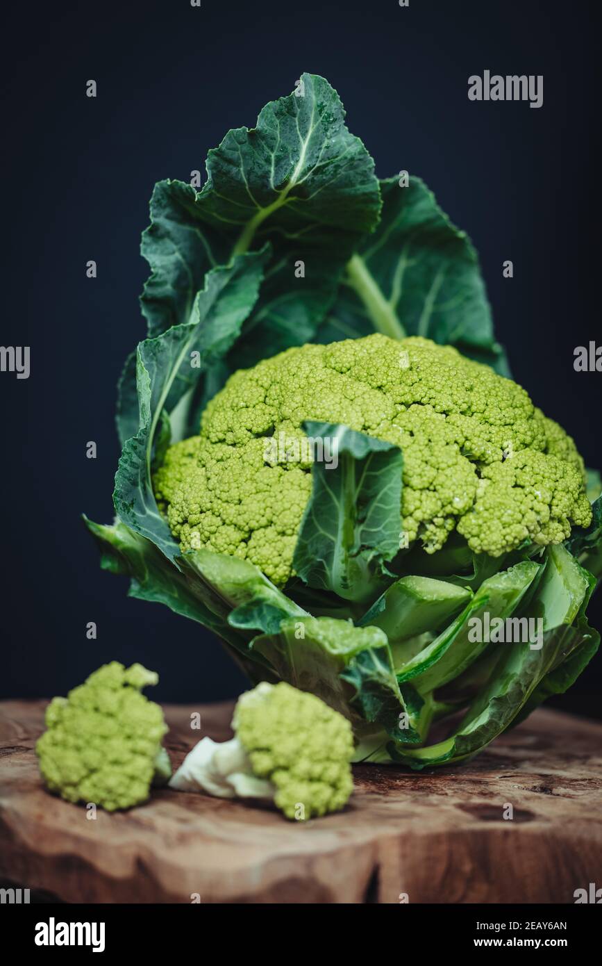 Green cauliflower hi-res stock photography and images - Alamy
