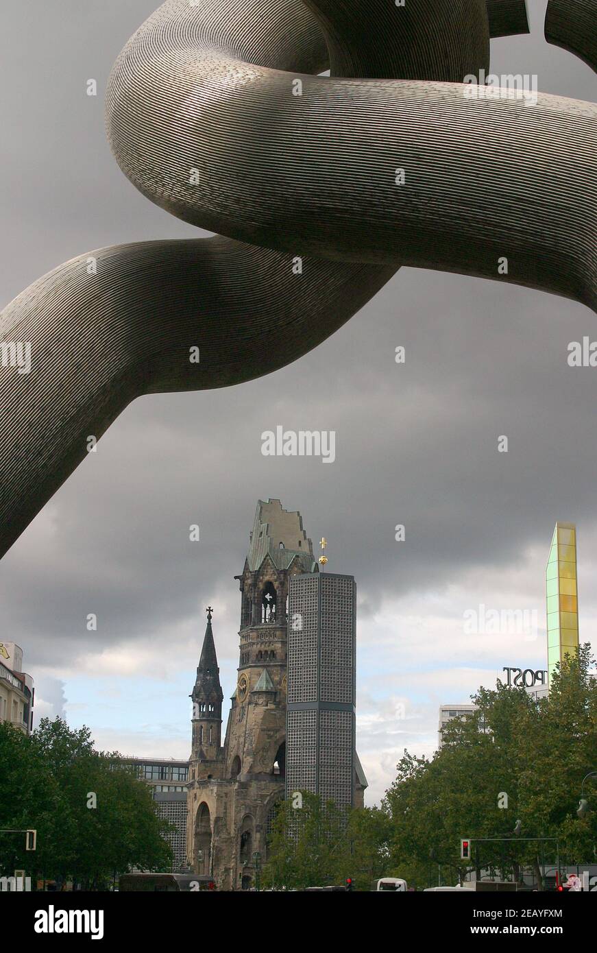 Berlin monument commemorating unification of the city with the Kaiser ...