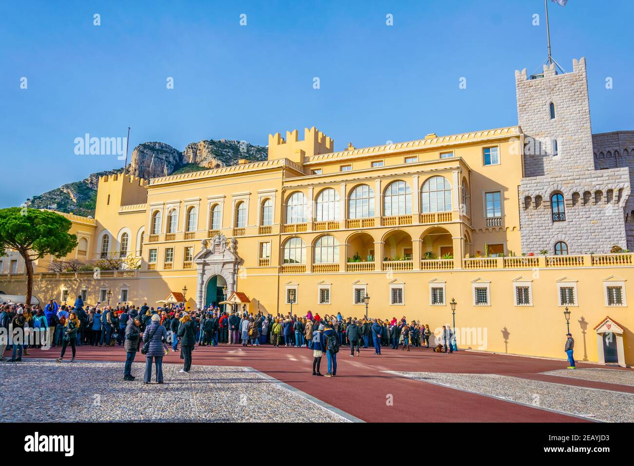 MONACO, MONACO, DECEMBER 29, 2017: Change of royal guard in front of ...