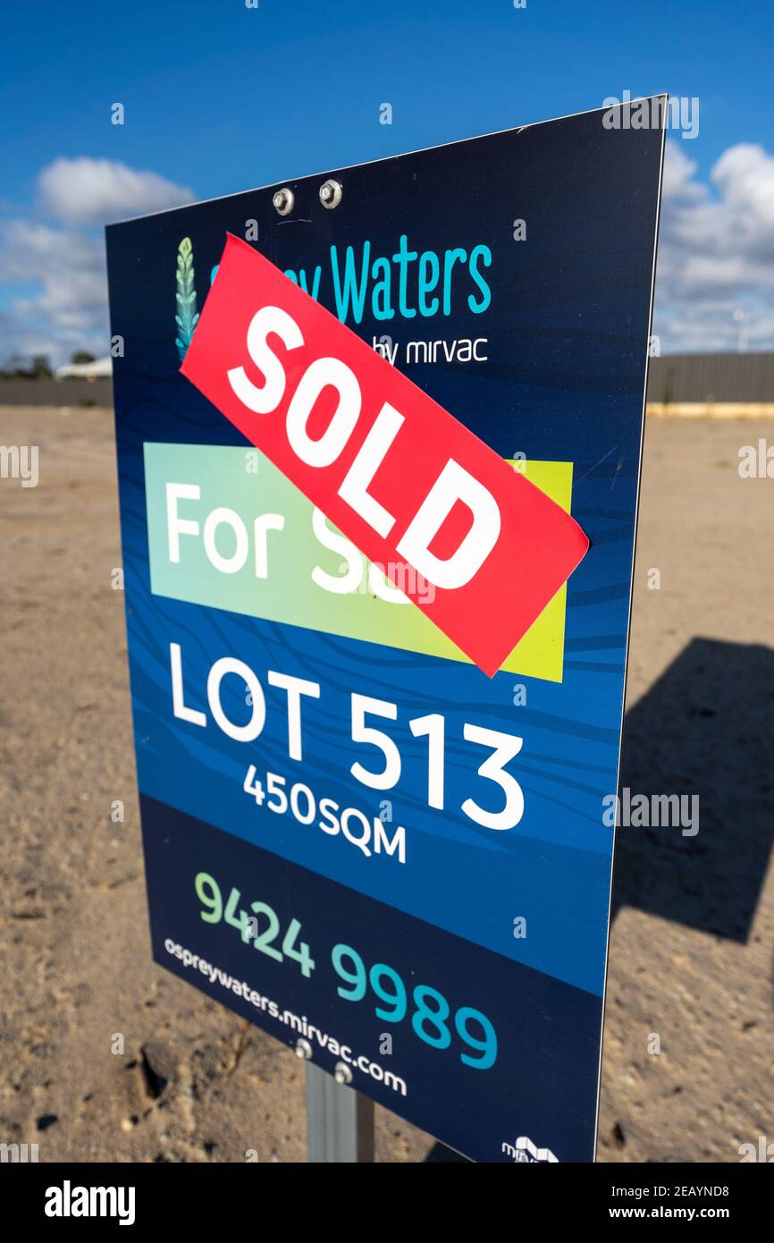 Sold sign australia hi-res stock photography and images - Alamy