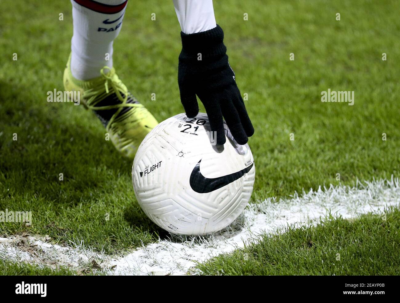 Nike flight football hi-res stock photography and images - Alamy