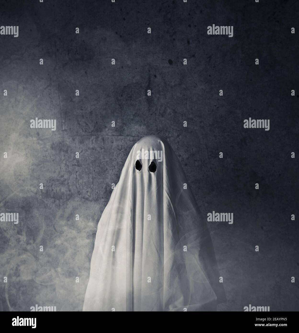 Spooky ghost hi-res stock photography and images - Alamy