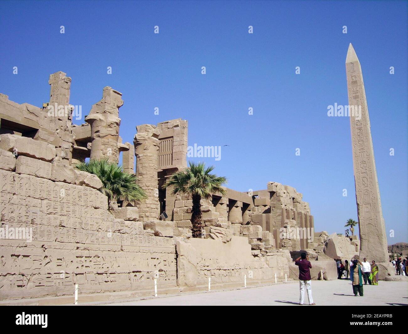 Le temple de louxor hi-res stock photography and images - Alamy