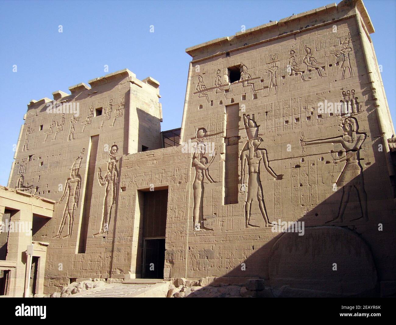 Le temple de philae hi-res stock photography and images - Alamy