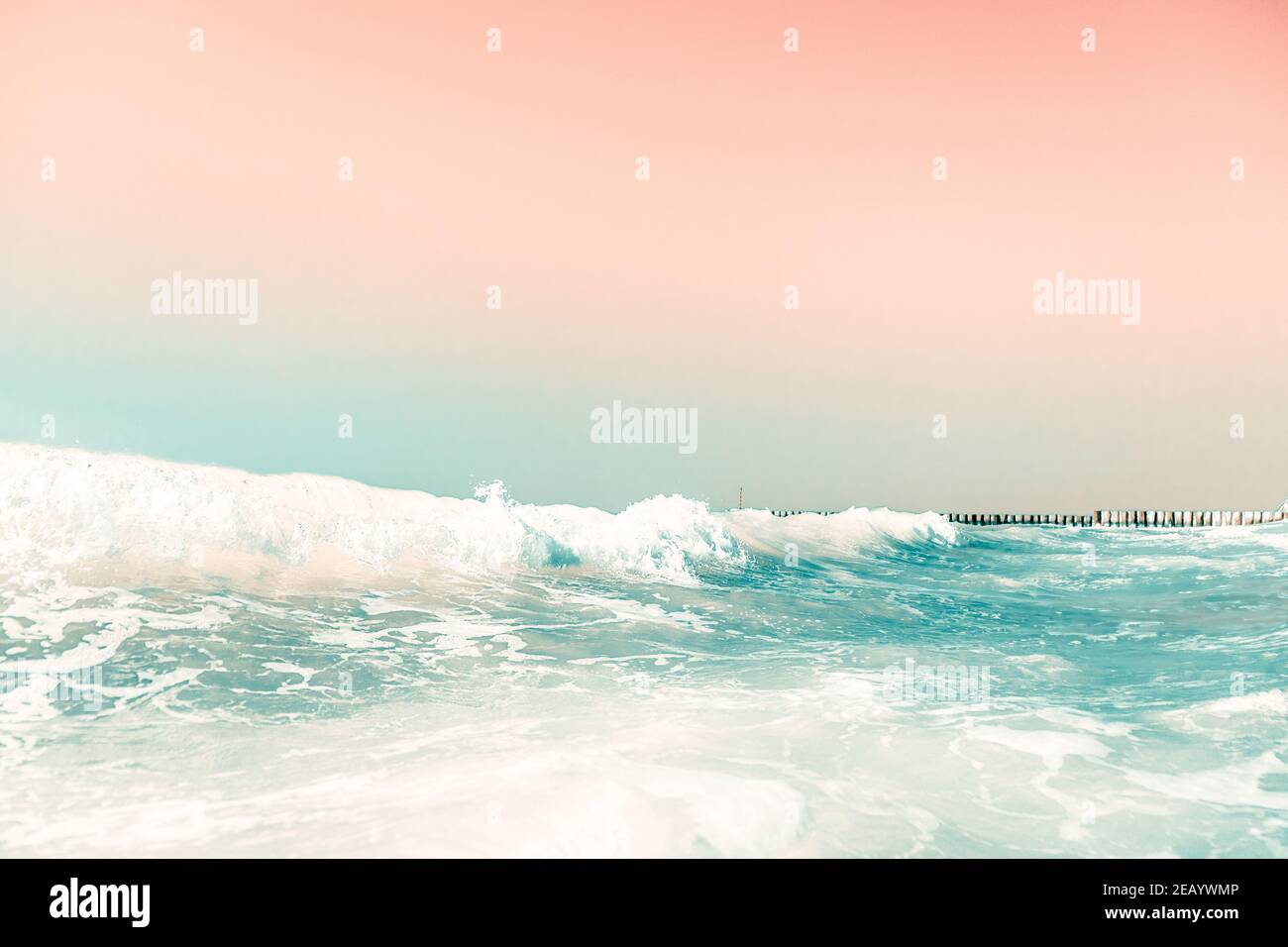 Breathtaking view of the beautiful ocean waves captured in Dubai, UAE ...