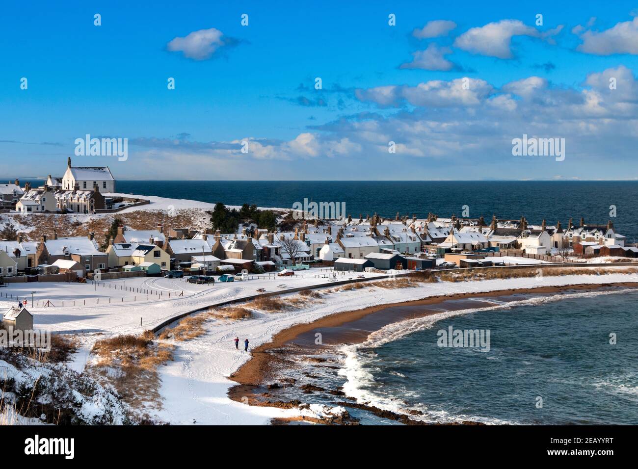 Scottish village snow hi-res stock photography and images - Alamy