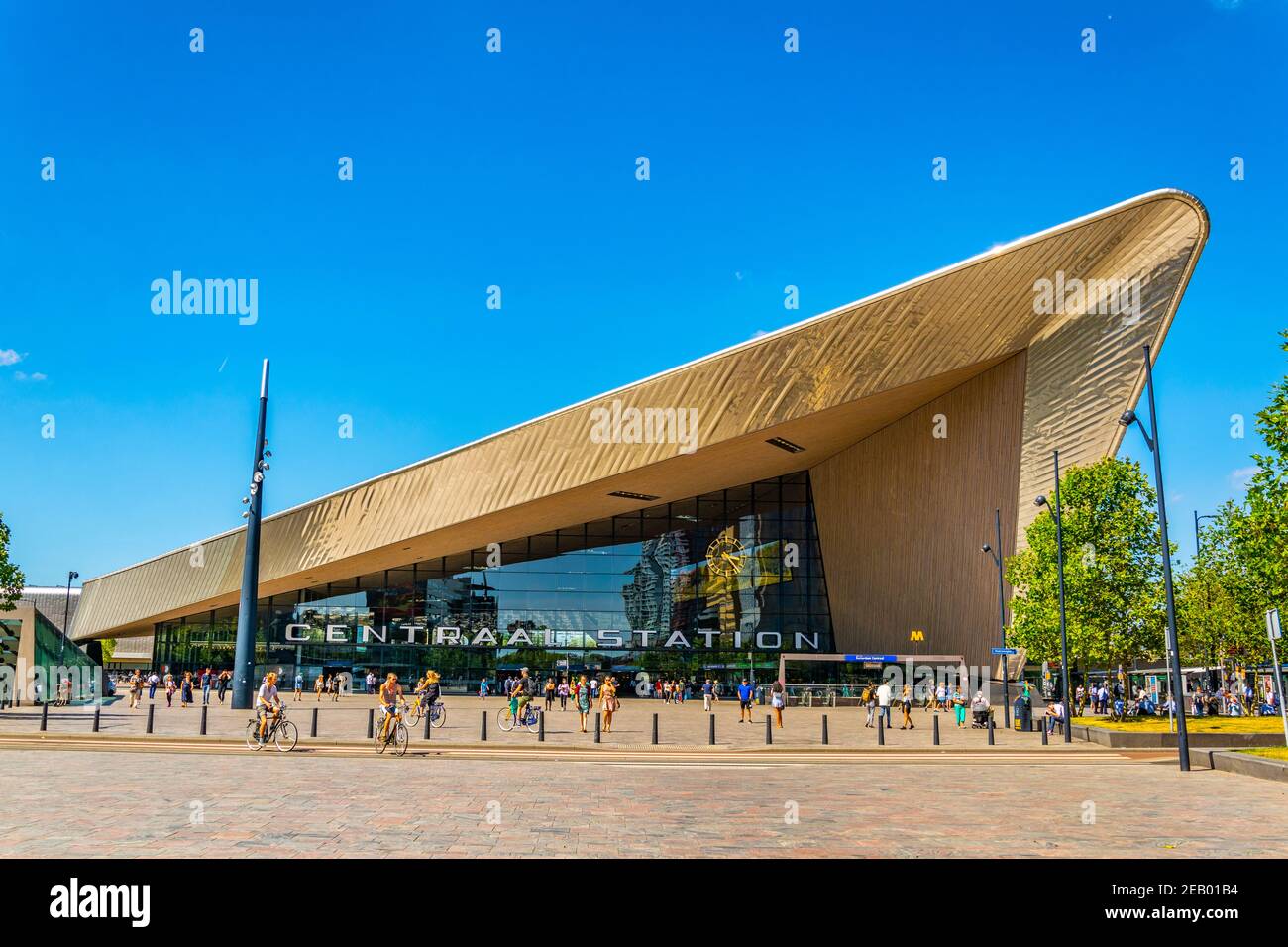 Rotterdam central railroad station hi-res stock photography and images ...