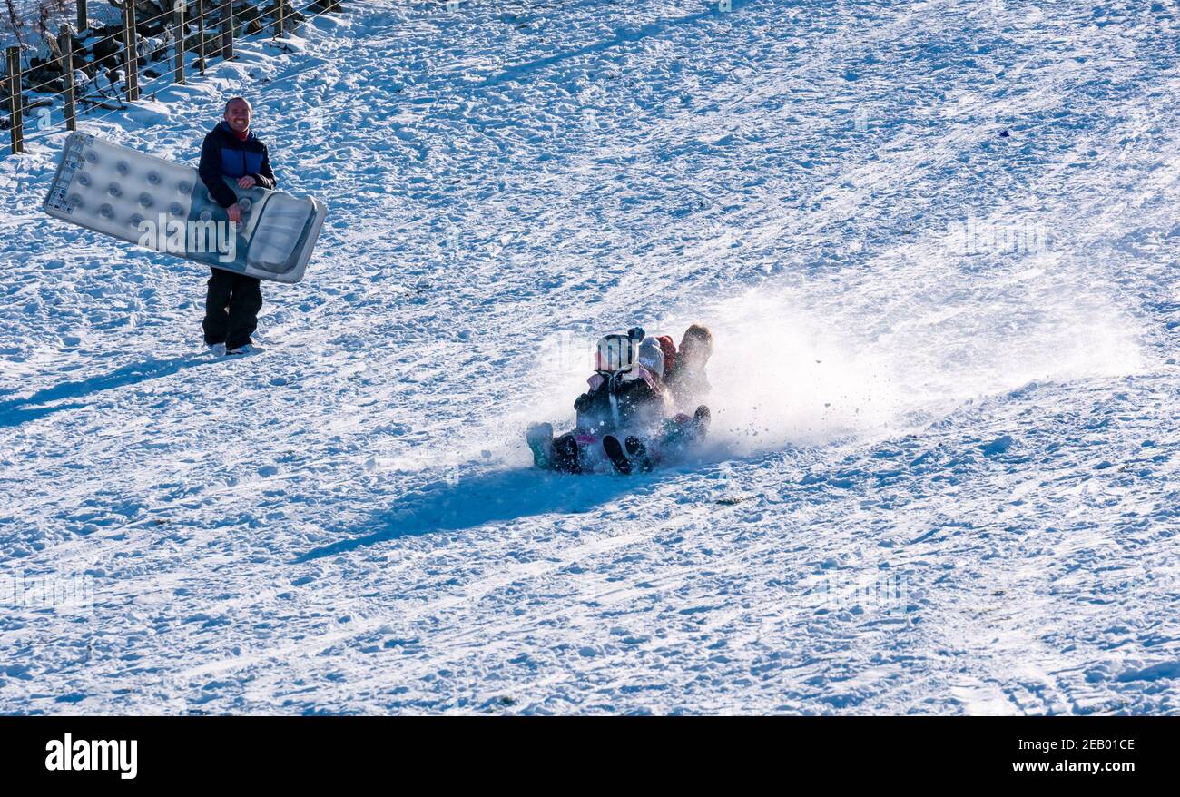 Holds sledge hi-res stock photography and images - Alamy