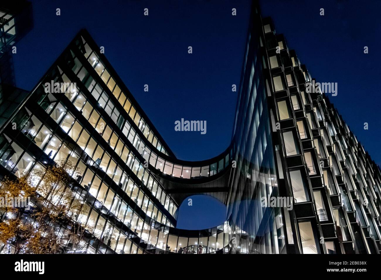 Pwc london hi-res stock photography and images - Alamy
