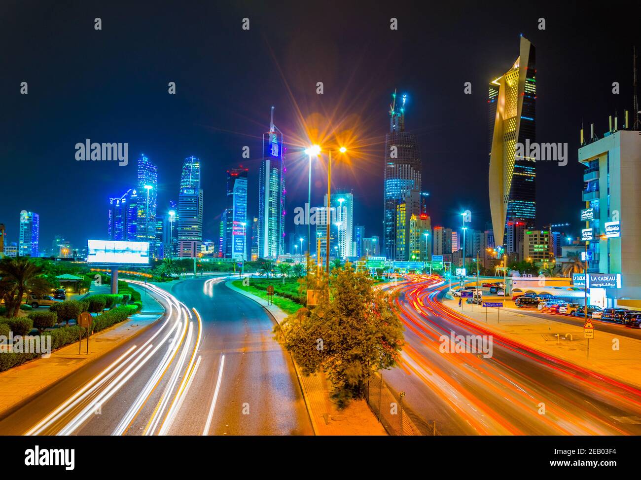 KUWAIT CITY, KUWAIT, NOVEMBER 5, 2016: View of traffic on a busy street ...