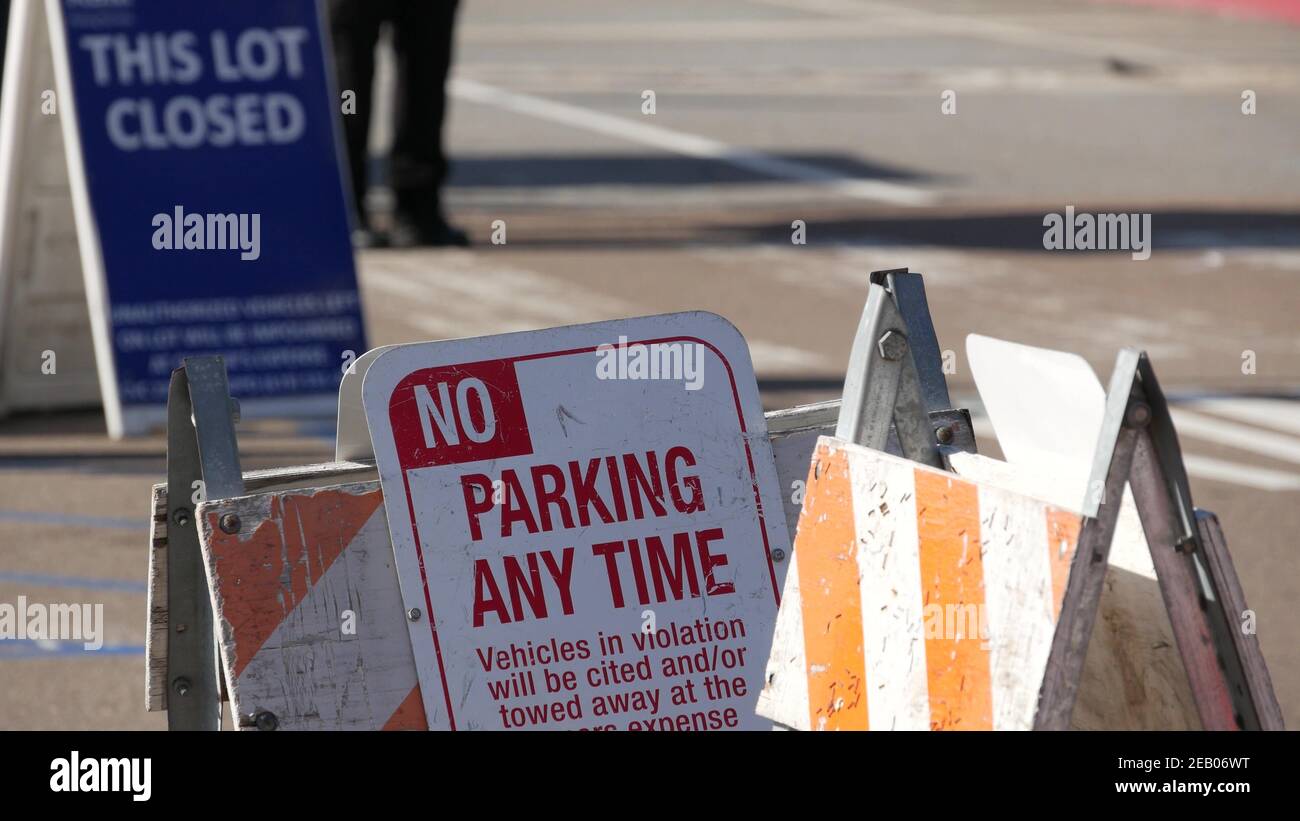 Parking lot sign as symbol of traffic difficulties and transportation ...