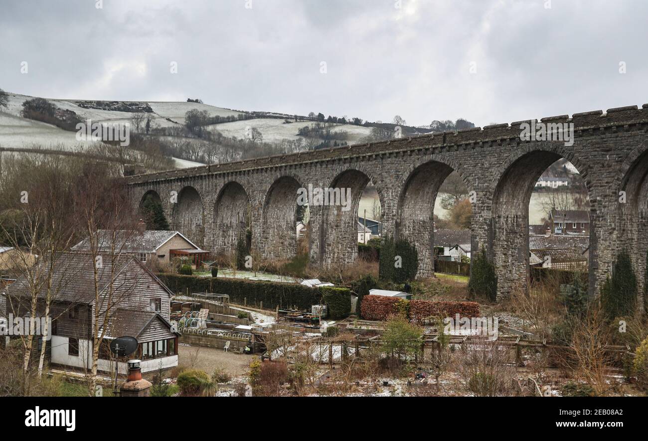 The knucklas viaduct hi-res stock photography and images - Alamy