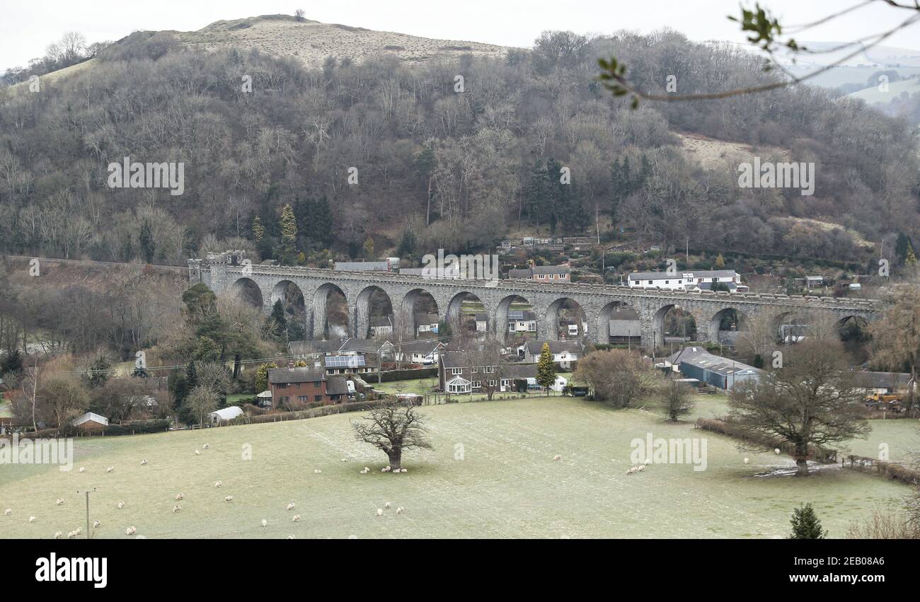 Knucklas viaduct hi-res stock photography and images - Alamy